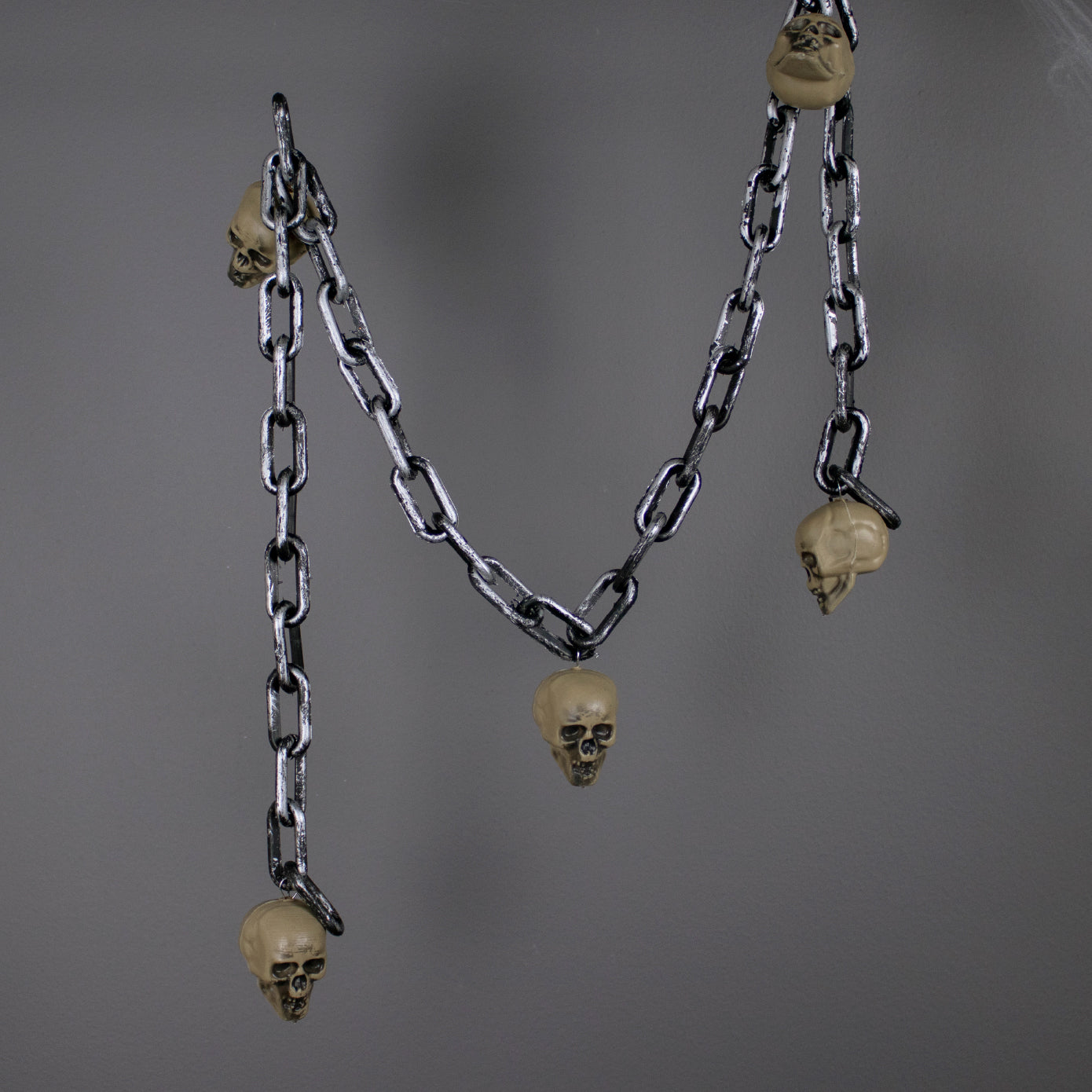 Creepy Chain ¨C Halloween Haunted House Prop for Scary Decor – Selected ...